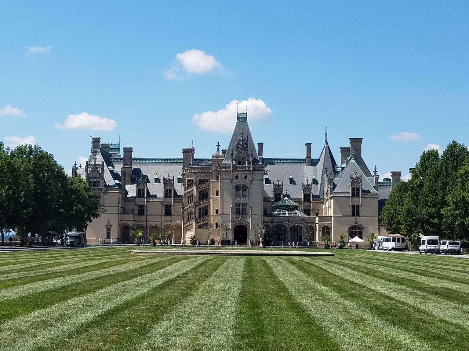 6 Fun Reasons Why You Should Visit the Biltmore Estate | Means To Explore